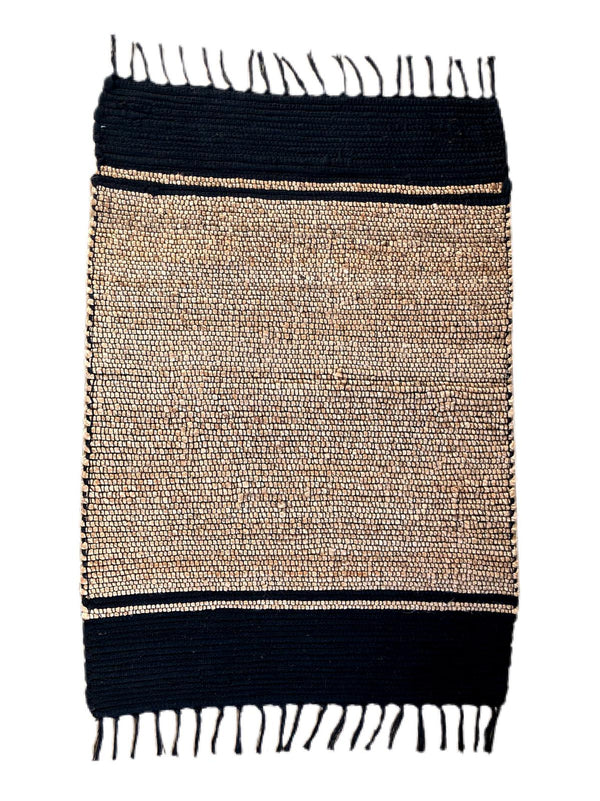 Santhia - Rug Natural & Black | Infinity75